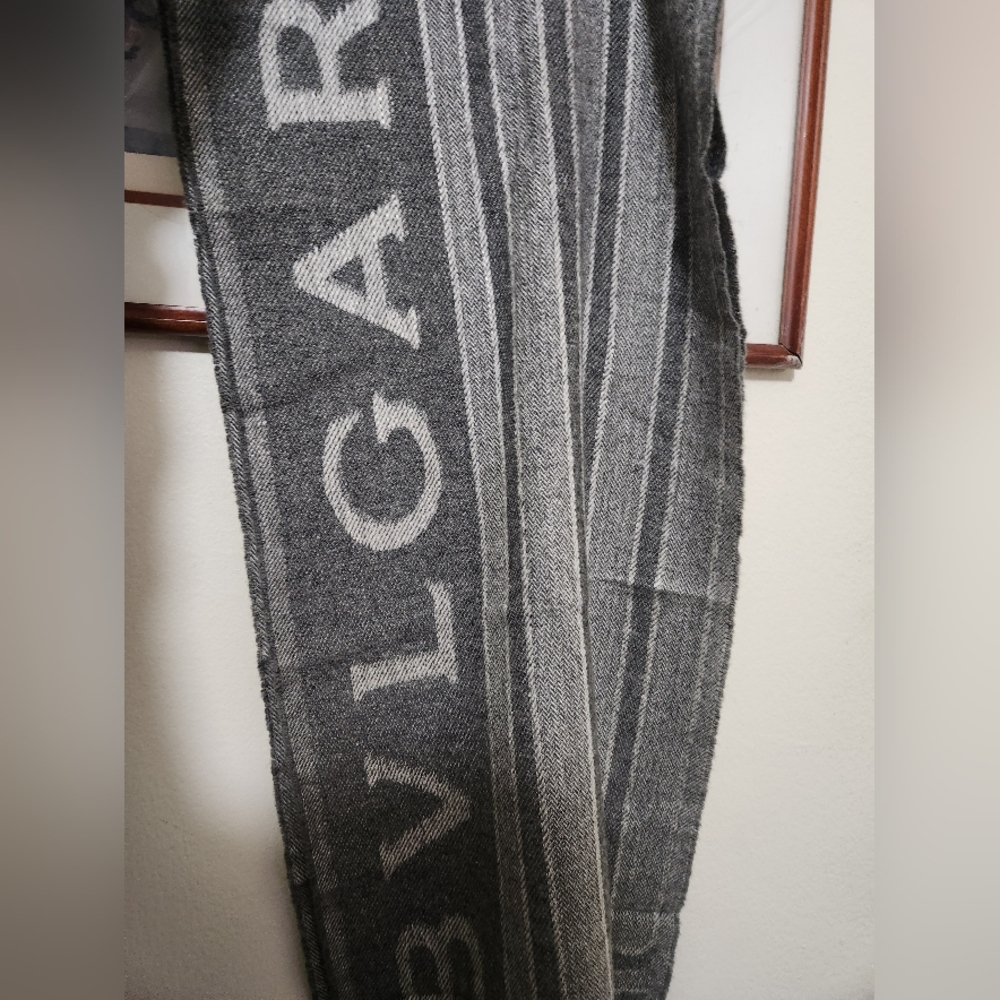 Bvlgari Scarf 50% Silk 50% Cashmere - Gem